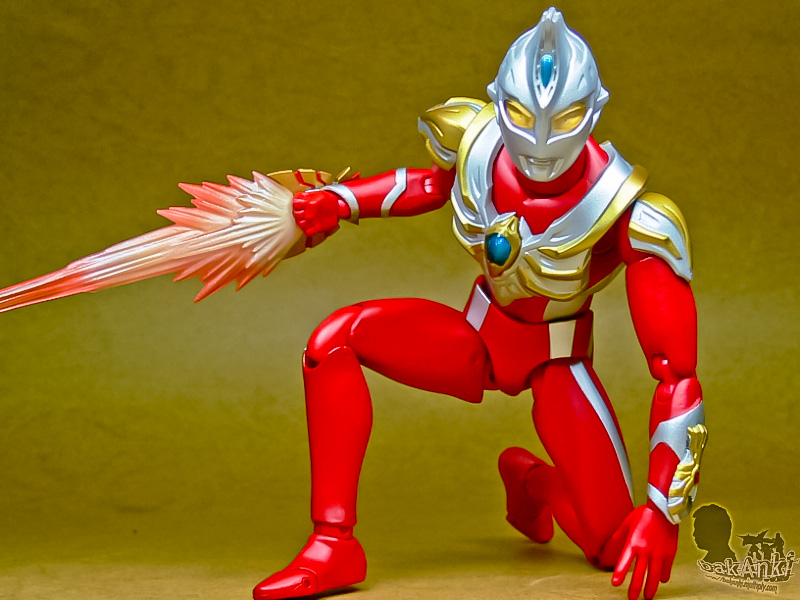 bakAnki: [FiguReview]Ultra-Act Ultraman Max